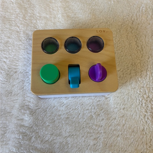 LOVEVERY | Toys | Lovevery Sensory Switchboard | Poshmark